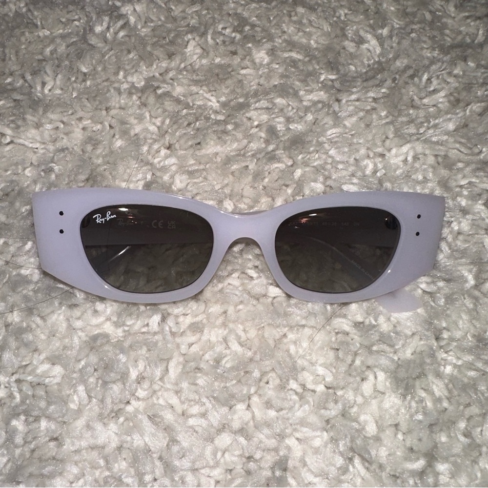 Ray Ban Off White Sunglasses - Gem
